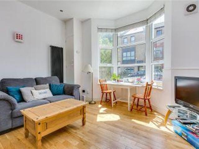 1 Bedrooms Flat for rent in Thornfield Road, Shepherds Bush, London W12