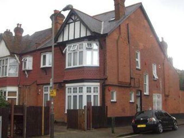 1 Bedrooms Flat for rent in Thrale Road, Furzedown SW16