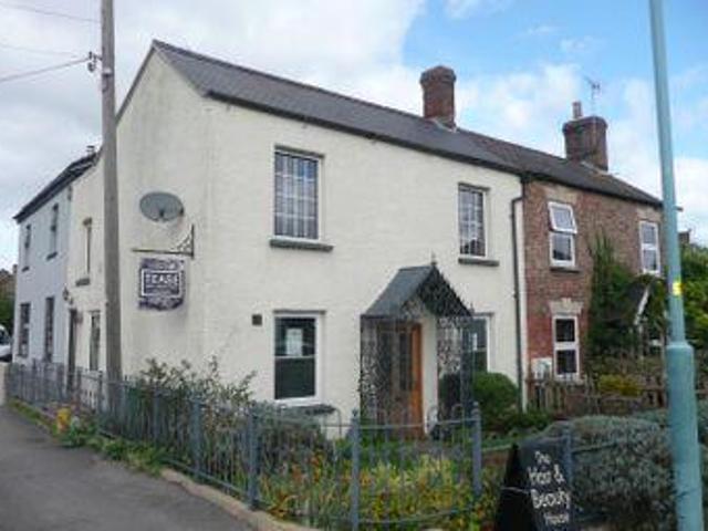 1 Bedrooms Flat for rent in Threeways, The Cross, Eastington, Glos GL10