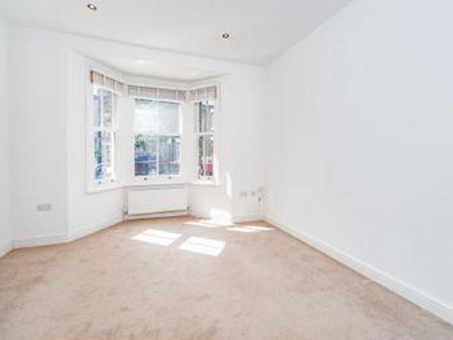 1 Bedrooms Flat for rent in Treadgold Street, London W11