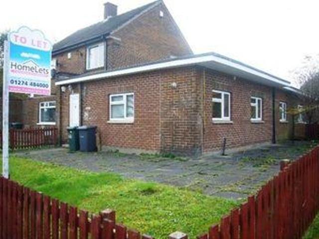 1 Bedrooms Flat for rent in Trenholme Avenue, Woodside BD6