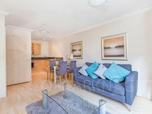 1 Bedrooms Flat for rent in Trentham Court, Victoria Road, Acton W3