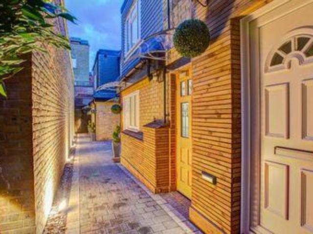 1 Bedrooms Flat for rent in Turnpike Lane, London N8