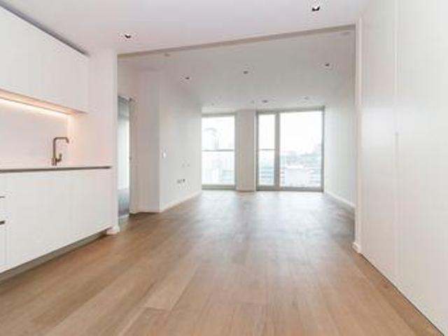 1 Bedrooms Flat for rent in Upper Ground, Waterloo, London SE1