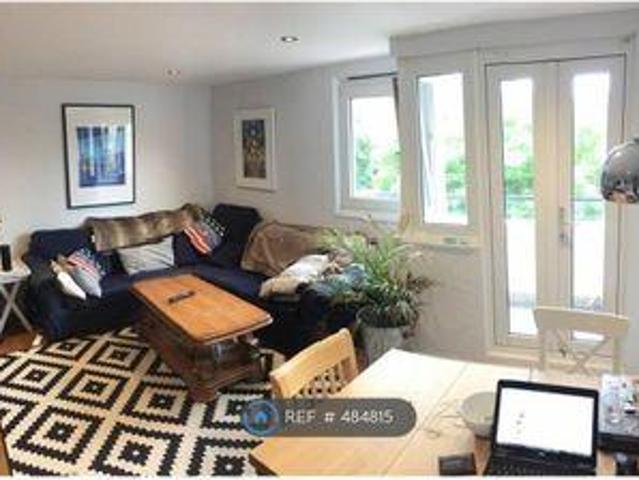1 Bedrooms Flat for rent in Vollasky House, London E1