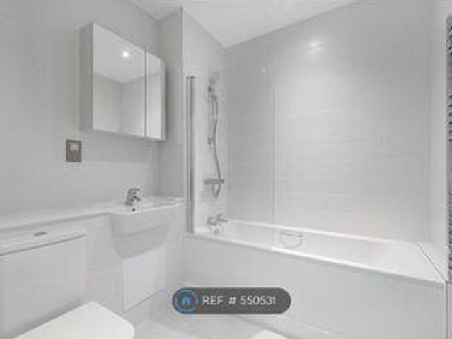 1 Bedrooms Flat for rent in Valentines House, Ilford IG1