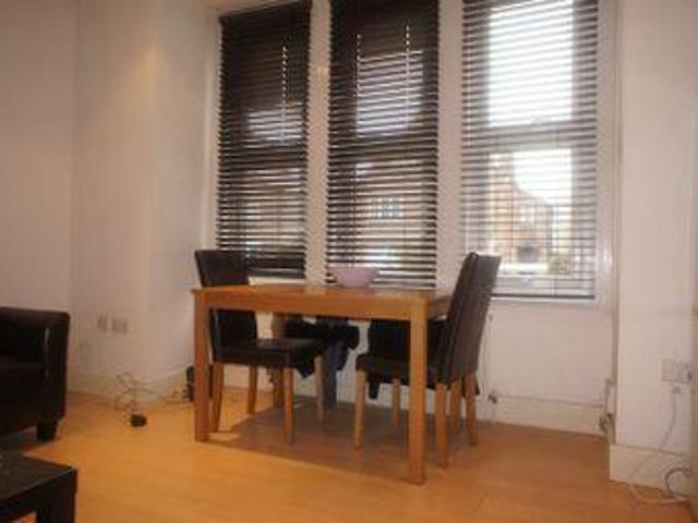 1 Bedrooms Flat for rent in Valley Road, London SW16