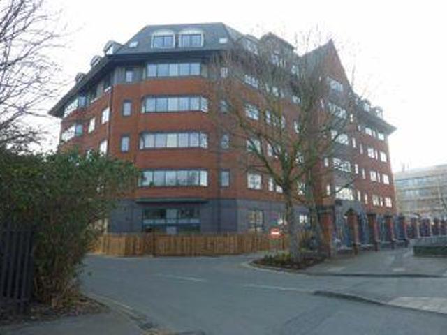 1 Bedrooms Flat for rent in Verona Apartments, Wellington Street, Slough SL1