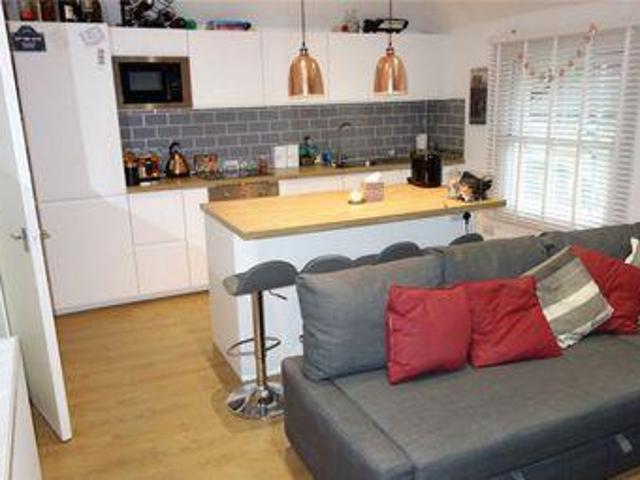 1 Bedrooms Flat for rent in Versailles Road, London SE20