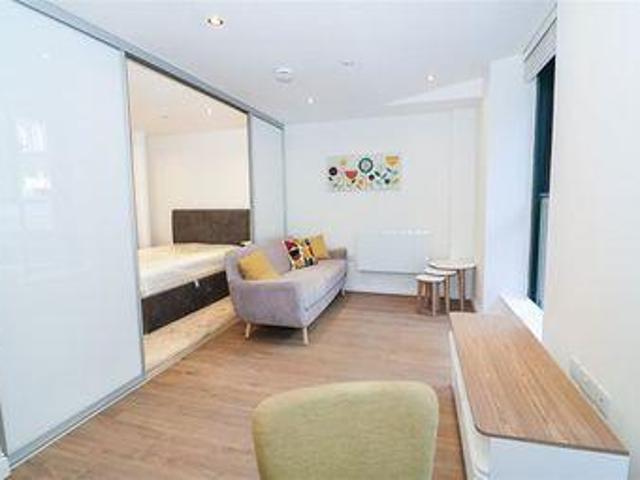 1 Bedrooms Flat for rent in Vicar Lane, Bradford BD1