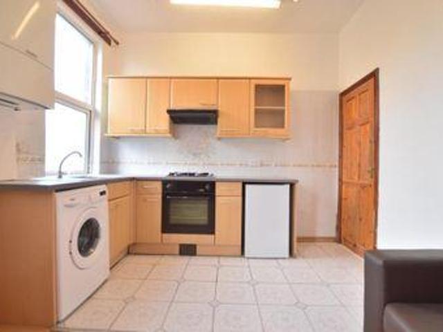 1 Bedrooms Flat for rent in Victoria Road, London N4