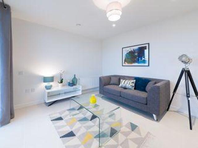 1 Bedrooms Flat for rent in Victoria Road, North Acton W3