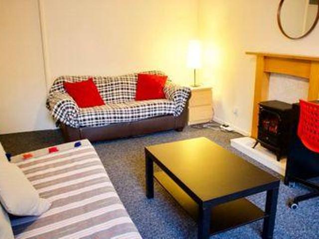 1 Bedrooms Flat for rent in Viewcraig Street, Edinburgh EH8
