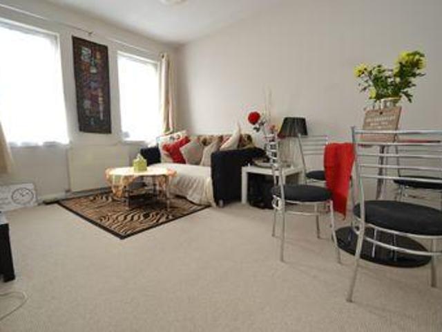 1 Bedrooms Flat for rent in Villiers Avenue, Surbiton KT5