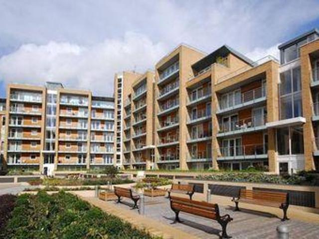 1 Bedrooms Flat for rent in Viridian Apartments, 75 Battersea Park Road, London SW8