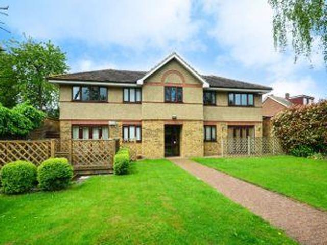 1 Bedrooms Flat for rent in Youngmans Close, Gordon Hill EN2