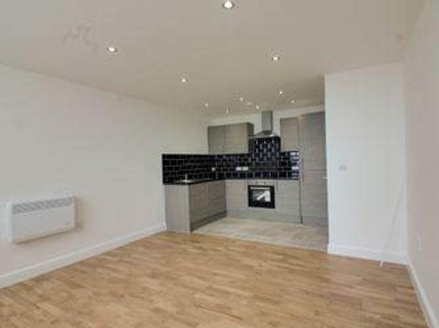1 Bedrooms Flat for rent in York Towers, 383 York Road, Leeds, West Yorkshire LS9