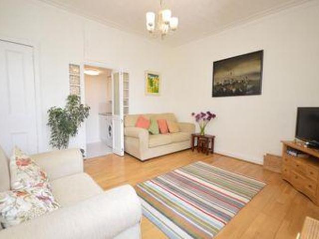 1 Bedrooms Flat for sale in 1/1, 2 Loch Road, Kirkintilloch, Glasgow G66