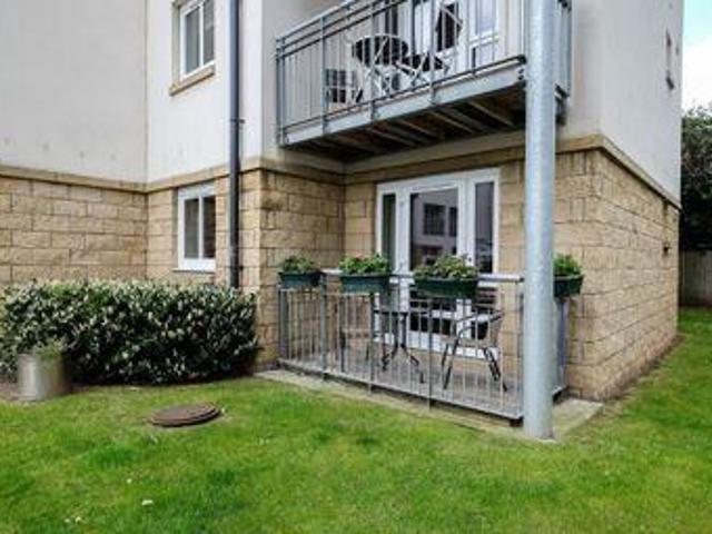 1 Bedrooms Flat for sale in 15/4 Allanfield Place, Edinburgh EH7