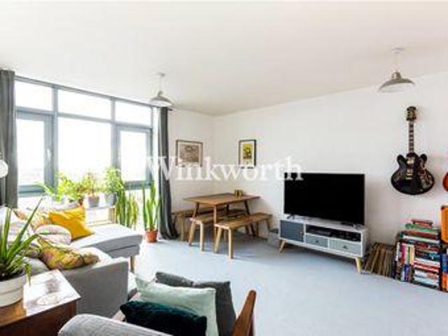 1 Bedrooms Flat for sale in 1 The Roundway, London N17