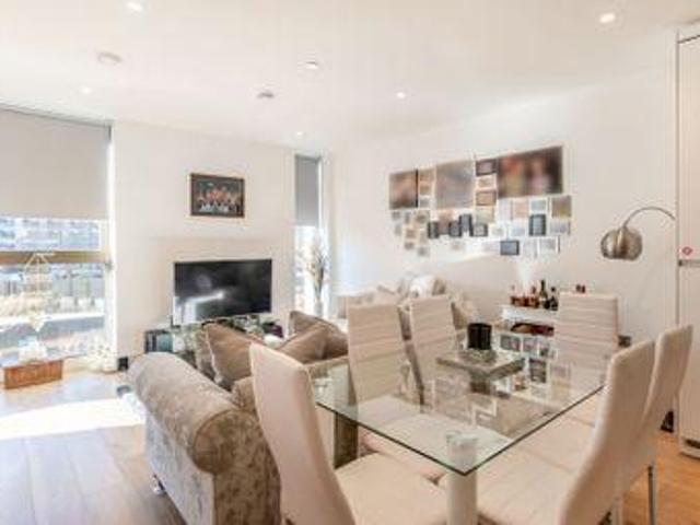 1 Bedrooms Flat for sale in 1 Caithness Walk, Croydon CR0