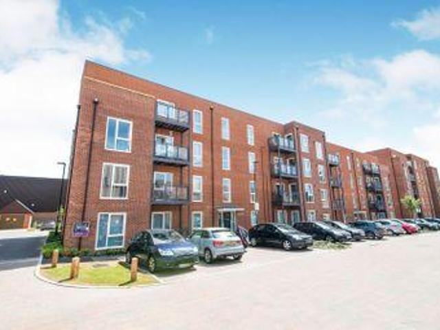 1 Bedrooms Flat for sale in 2 Robertson Way, Basingstoke RG21