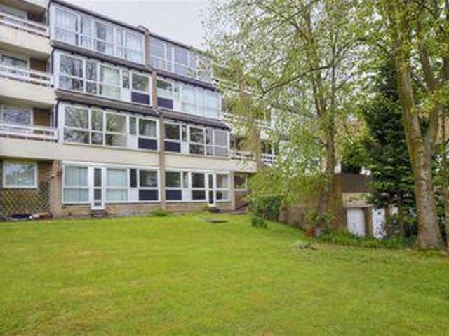 1 Bedrooms Flat for sale in 32, Storthwood Court, Storth Lane S10