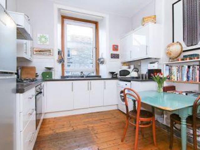 1 Bedrooms Flat for sale in 4/6 Albion Terrace, Easter Road EH7