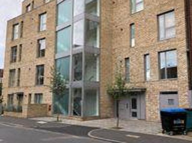 1 Bedrooms Flat for sale in 5A Havil Street, London SE5