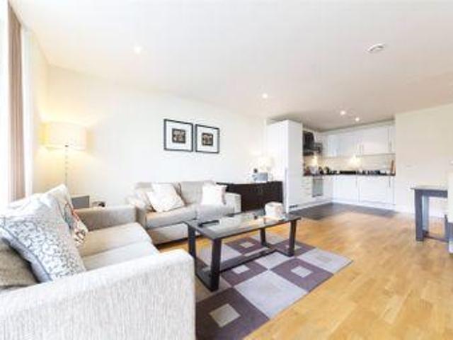 1 Bedrooms Flat for sale in 71 E Drayton Park, Drayton Park, London N5