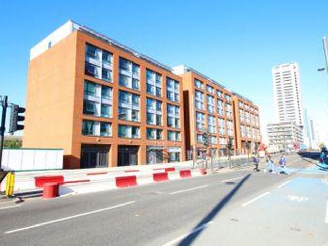 1 Bedrooms Flat for sale in 72 High Street, London E15