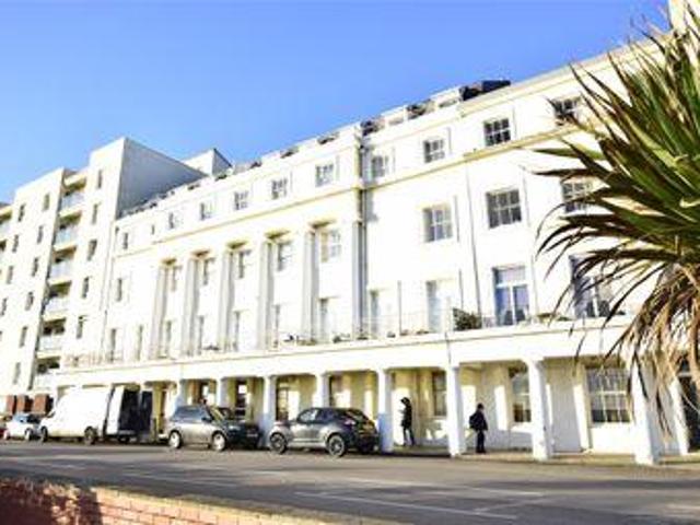 1 Bedrooms Flat for sale in 8 The Colonnade, Marina, St Leonards On Sea, East Sussex TN38