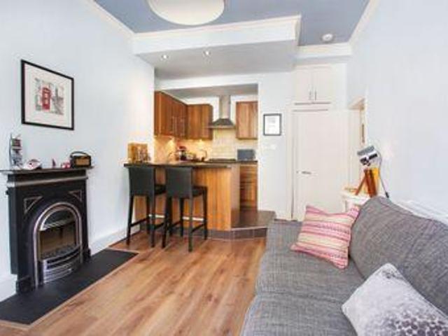 1 Bedrooms Flat for sale in 95/4 Albert Street, Edinburgh EH7