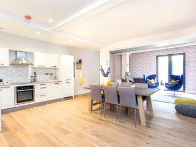 1 Bedrooms Flat for sale in Cotton Exchange, London N16
