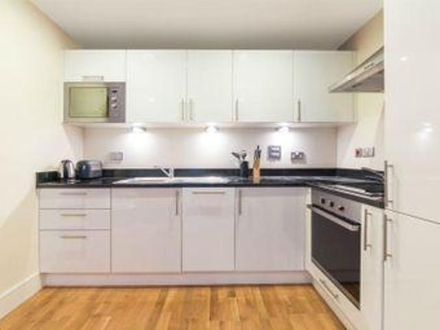 1 Bedrooms Flat for sale in Cobalt Point, 38 Millharbour, London E14