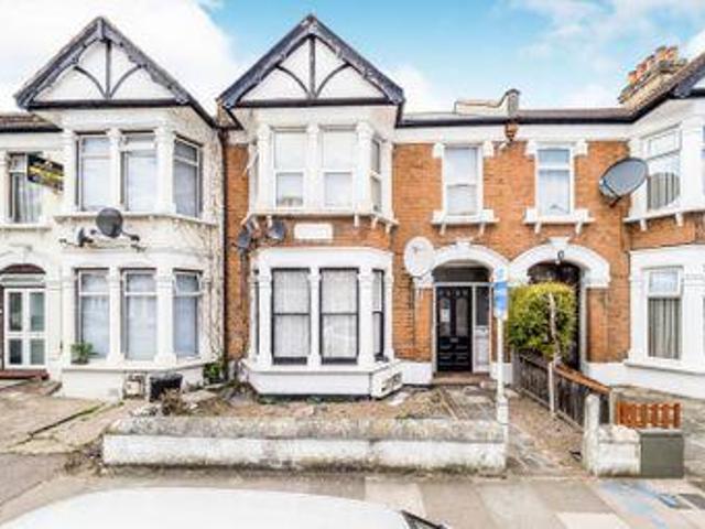 1 Bedrooms Flat for sale in Colenso Road, Ilford IG2