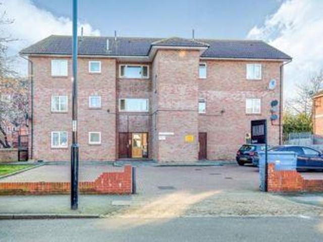 1 Bedrooms Flat for sale in Cork House, 20 Old Bromley Road, Bromley. BR1