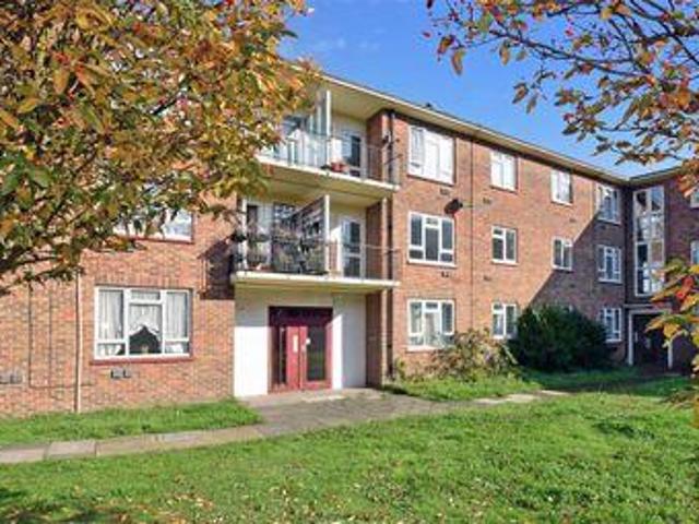 1 Bedrooms Flat for sale in Corporation Street, Rochester, Kent ME1
