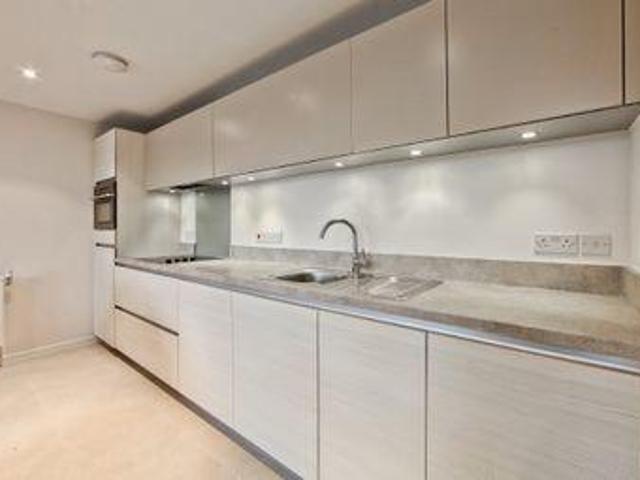 1 Bedrooms Flat for sale in Callisto Court, Canning Town E16