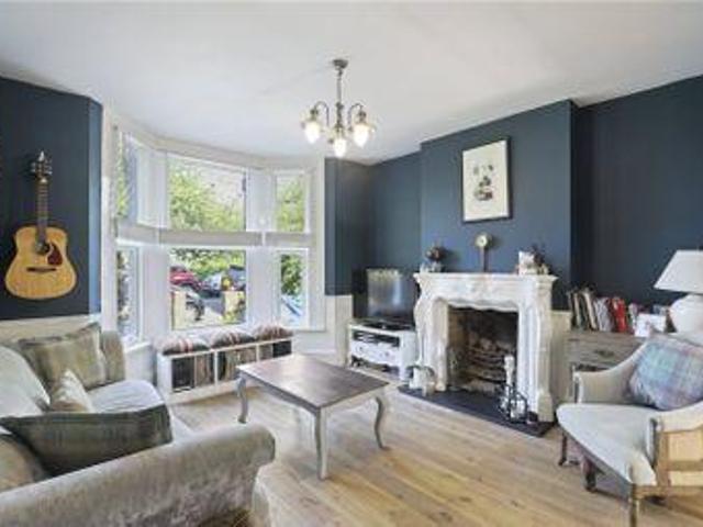 1 Bedrooms Flat for sale in Capel Road, London E7