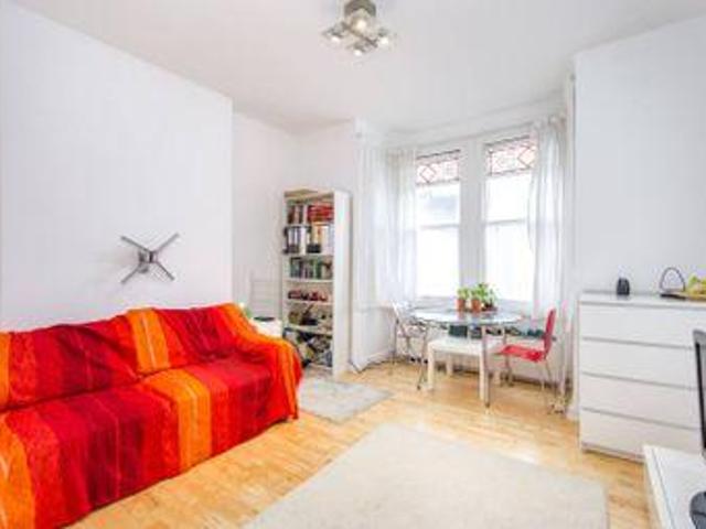 1 Bedrooms Flat for sale in Caple Road, Harlesden NW10