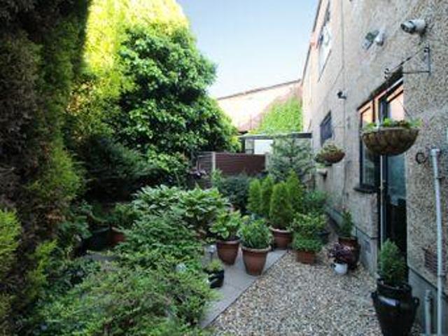 1 Bedrooms Flat for sale in Castle Street, Tyldesley, Greater Manchester M29