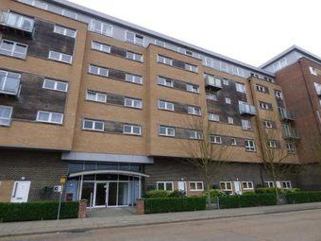 1 Bedrooms Flat for sale in Cherrydown East, Basildon SS15
