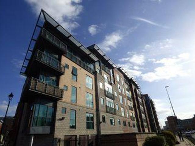 1 Bedrooms Flat for sale in City Point II, Chapel Street, Salford M3