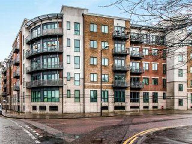 1 Bedrooms Flat for sale in City Road East, Manchester M15