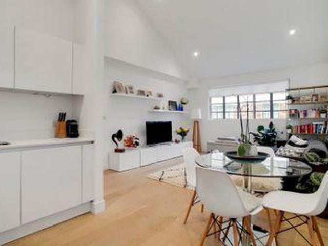 1 Bedrooms Flat for sale in Clyde Square, London E14