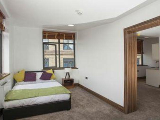 1 Bedrooms Flat for sale in Claremont, Bradford, West Yorkshire BD7