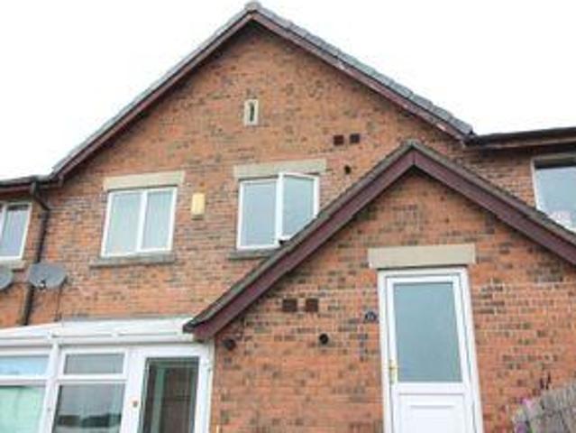 1 Bedrooms Flat for sale in Clarence Close, Bury BL9