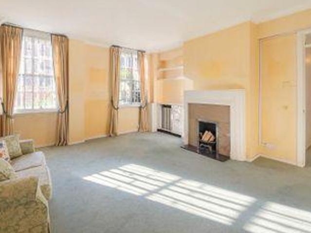 1 Bedrooms Flat for sale in Cranmer Court, Whiteheads Grove, Chelsea, London SW3