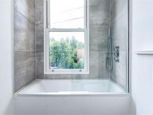 1 Bedrooms Flat for sale in Croham Rd, South Croydon CR2